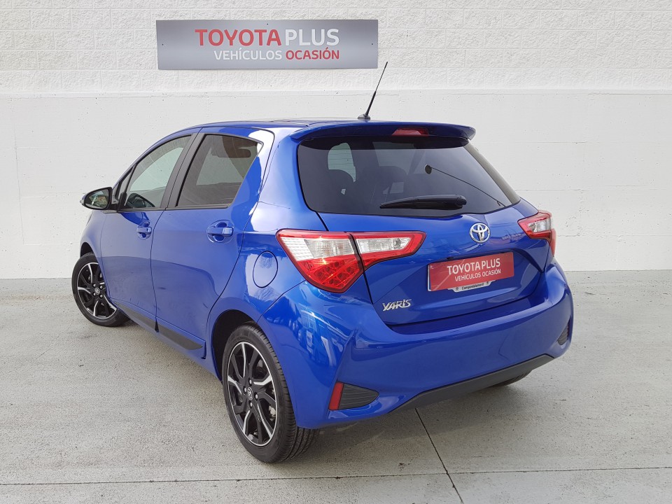 TOYOTA YARIS SemiNuevo en Santiago - A Coruña